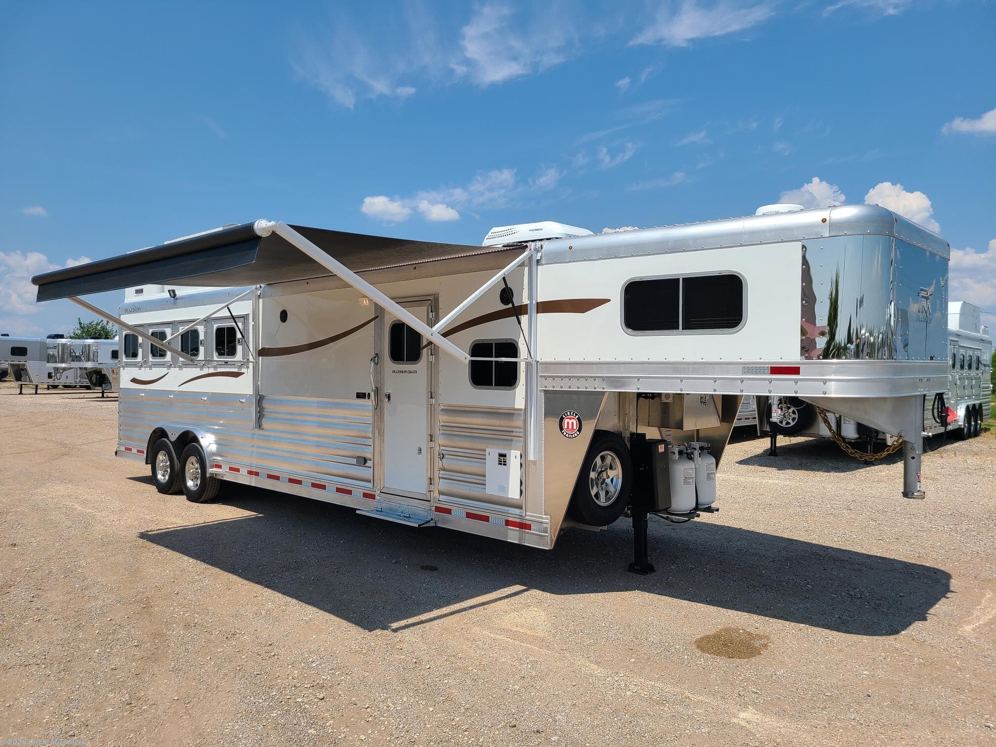 Circle M Trailers Trailer Dealer in Kaufman, Texas | TrailersUSA