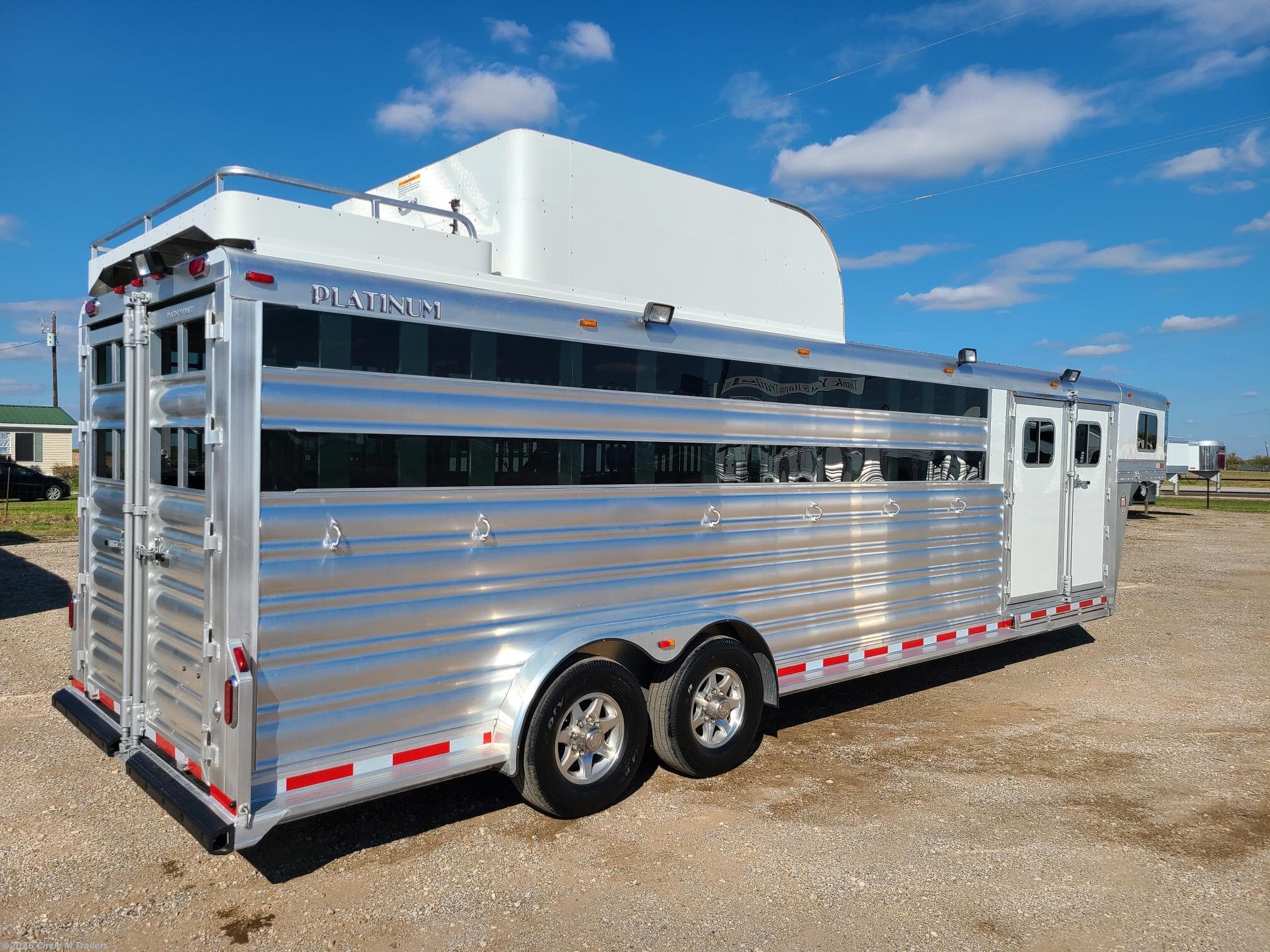 7x27 Horse Trailer for sale | New Platinum Coach 6 Horse PERFECT SIDE ...