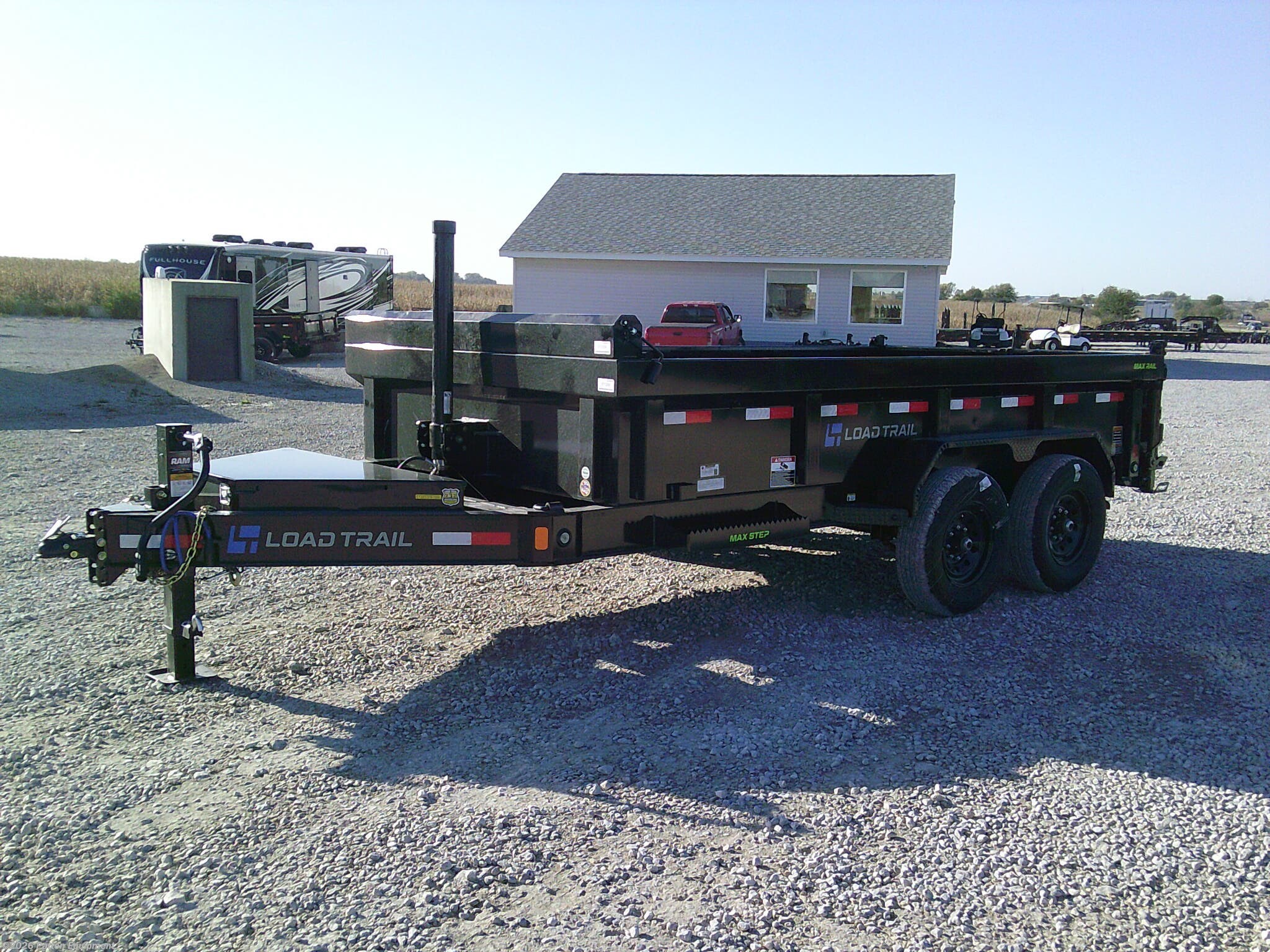 Patten Equipment Trailer Dealer in Urbana, Iowa | TrailersUSA
