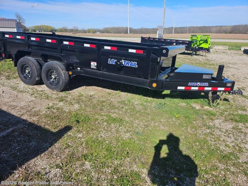 Badger Trailer and Power Trailer Dealer in De Pere, Wisconsin | TrailersUSA