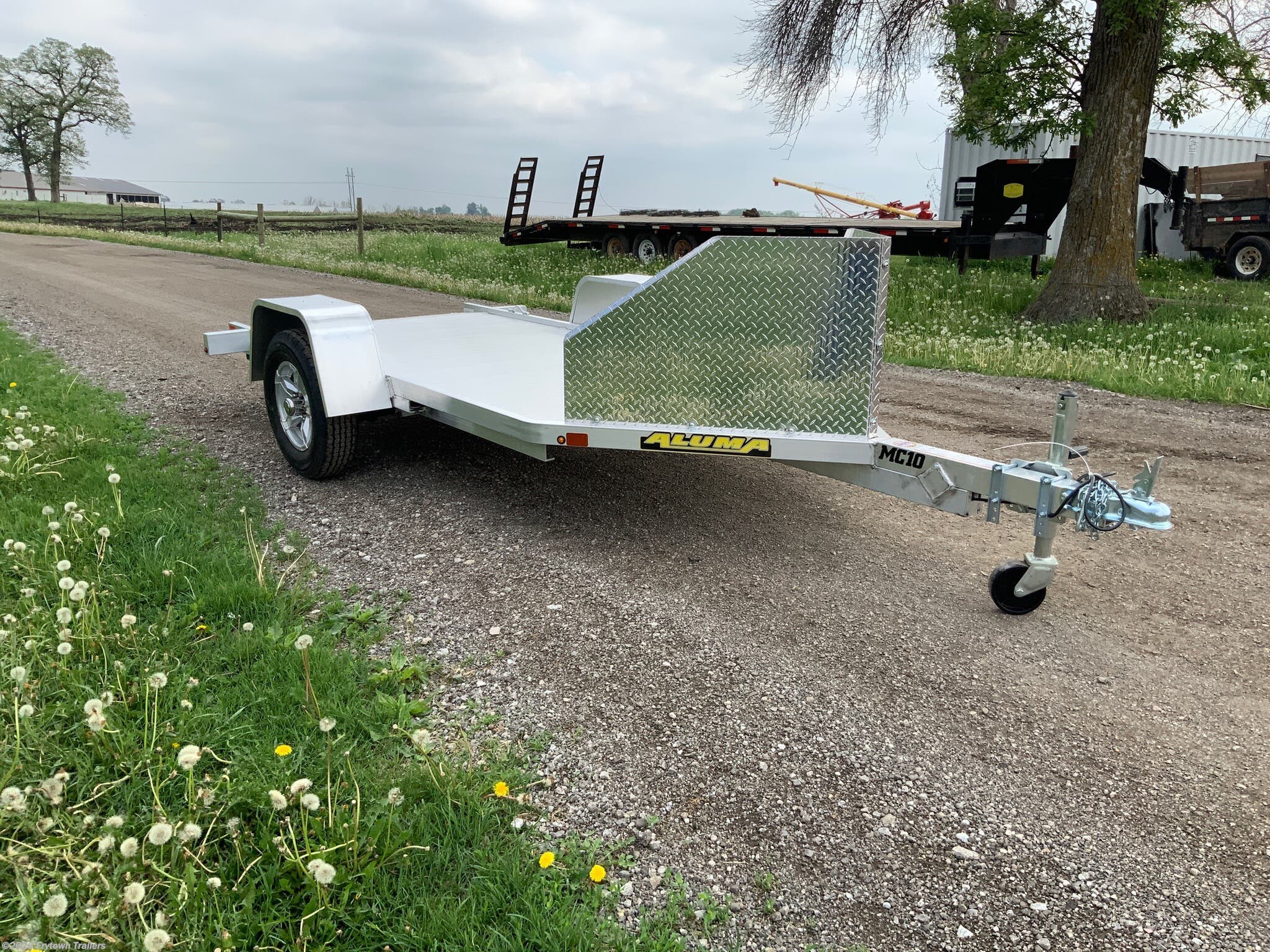 4x10 Motorcycle Trailer for sale | New Aluma MC10 | TrailersUSA