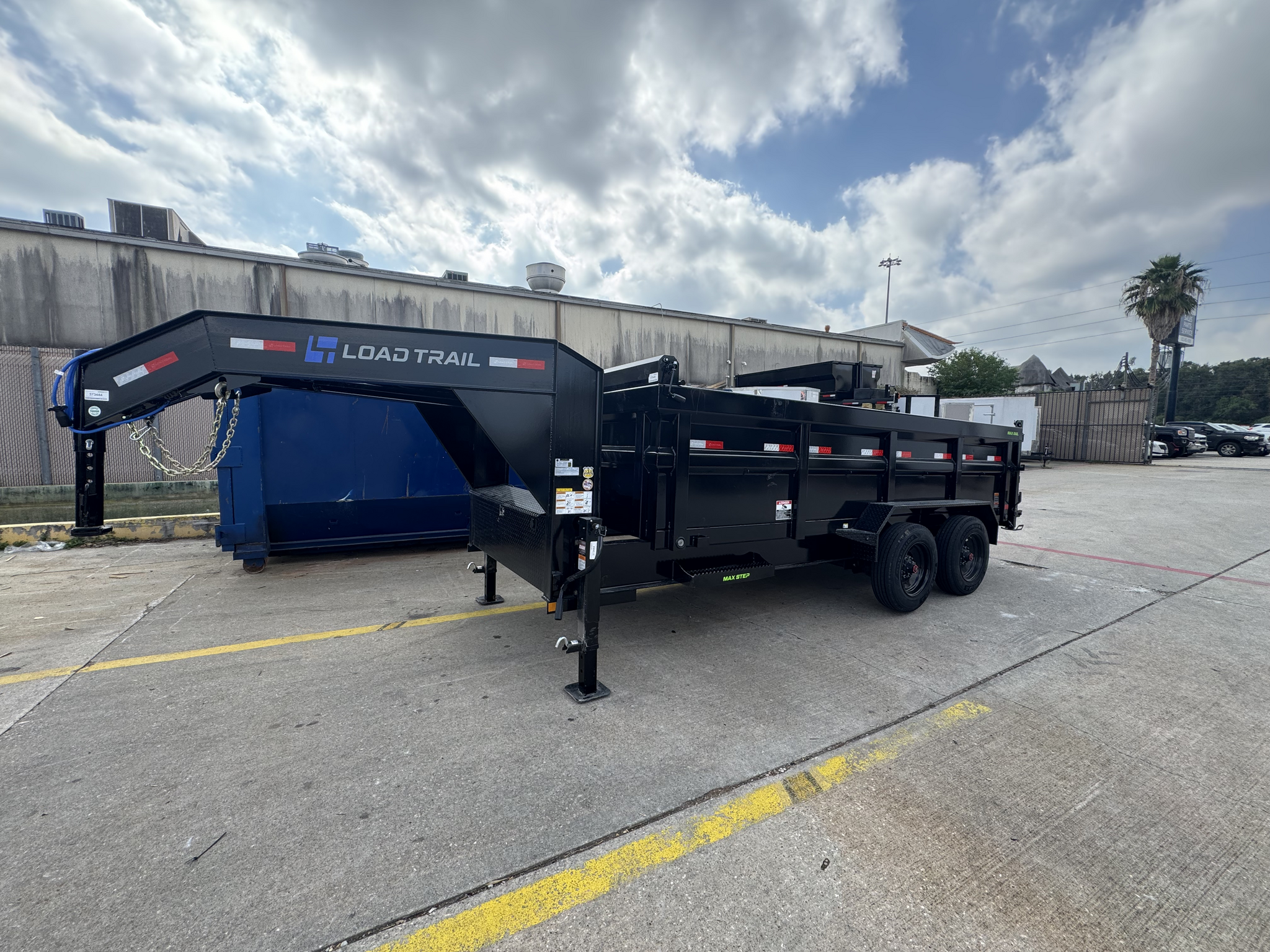 Crazy Trailer World Houston Trailer Dealer in Willis, Texas | TrailersUSA